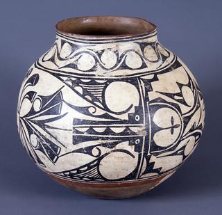 Barnes Collection Online — Tesuque Pueblo: Storage Jar